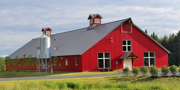 Usine Vermont Coffee - Barn-Style Building - American Buildings Company